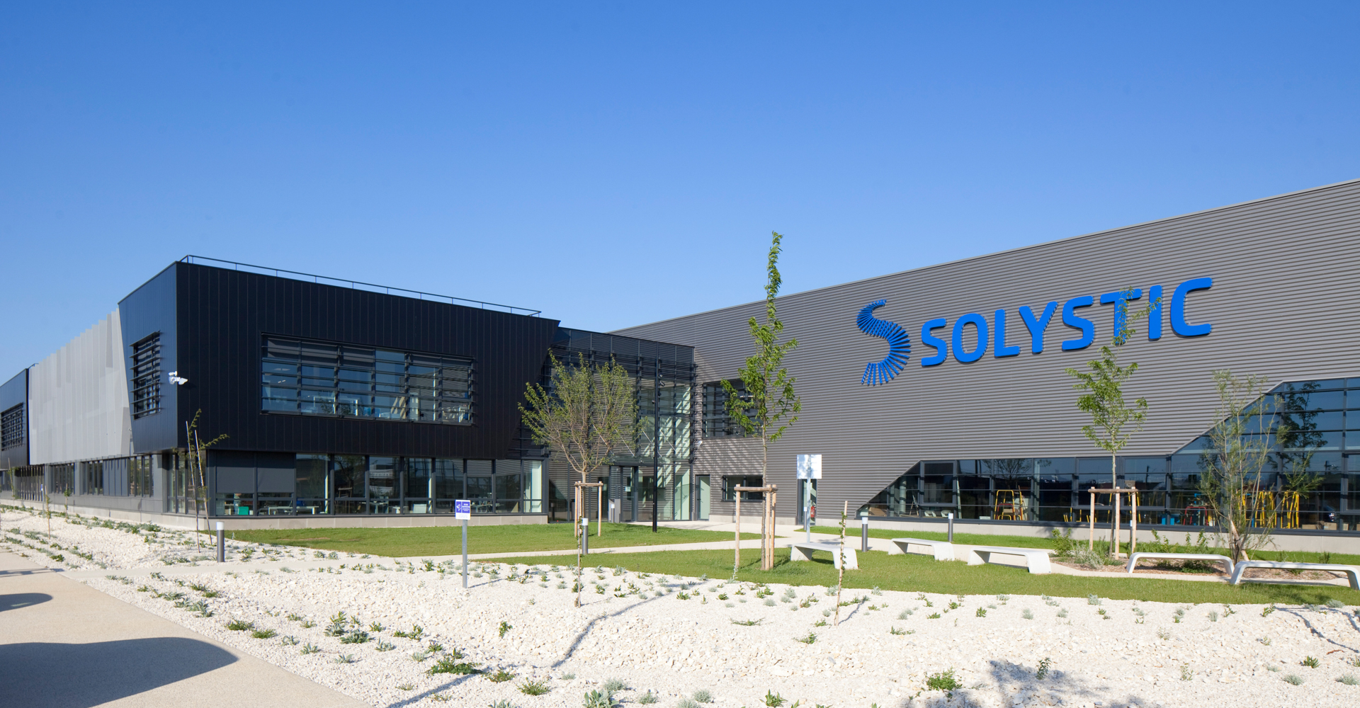 Conception, réalisation et économie de projet pour l'usine Solystic à ...