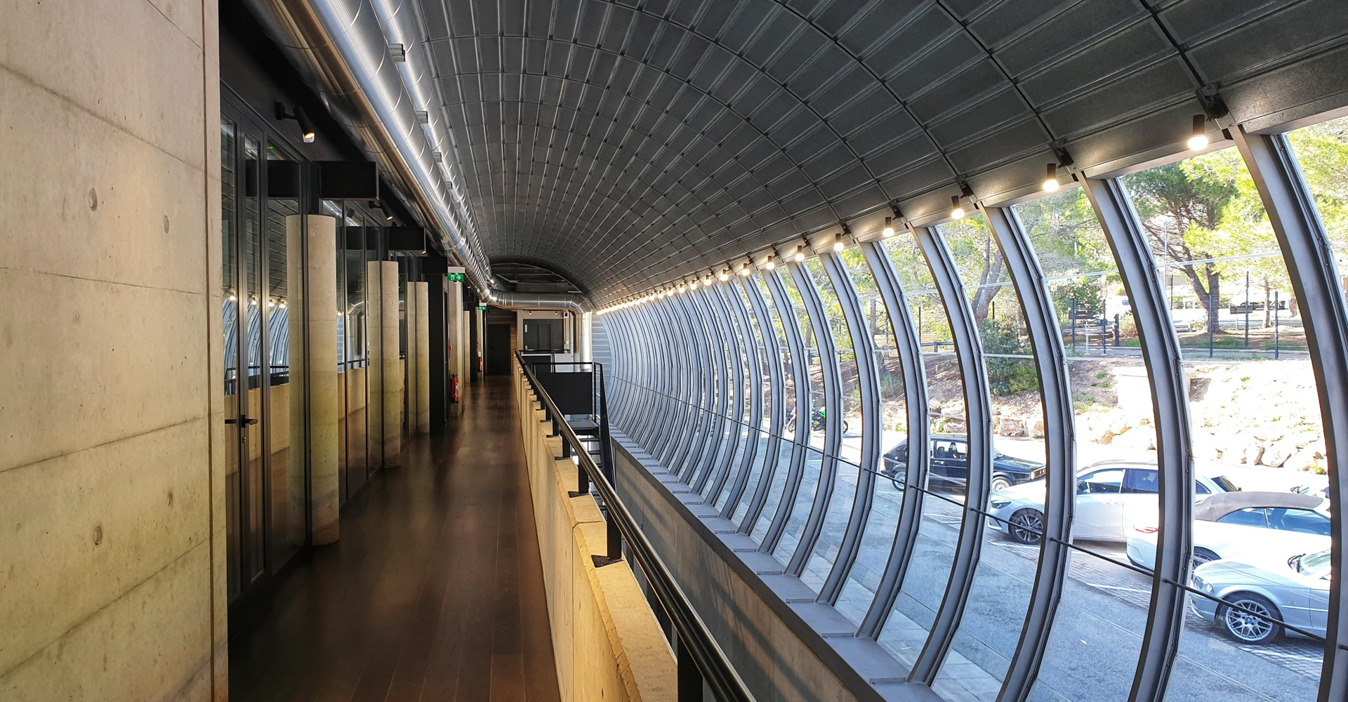 Le centre du Design Mercedes-Benz près de Nice conçu par Archigroup